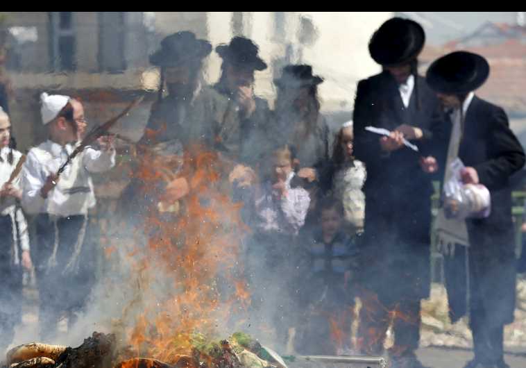 IN PICTURES: Burning of hametz in Jerusalem ahead of Passover - Israel ...