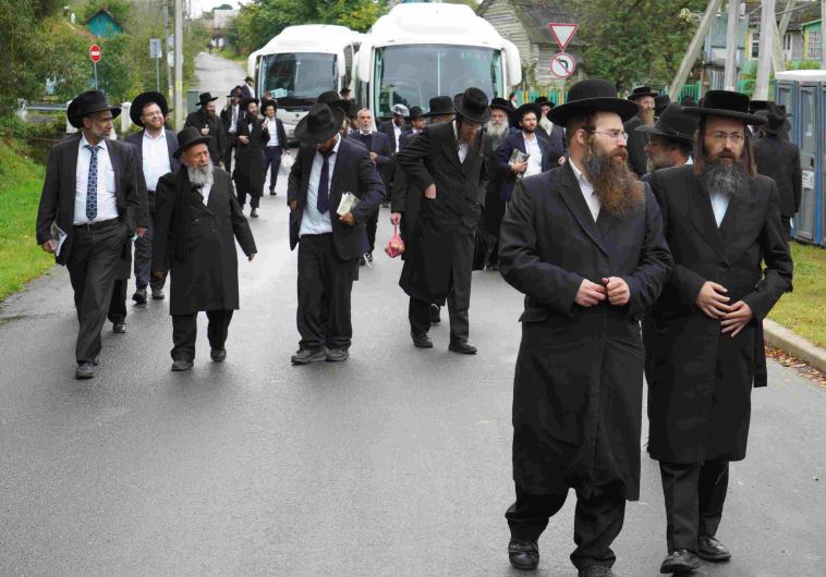 GALLERY: Rabbinical visit to grave of renowned rabbi the Hafetz Haim in ...