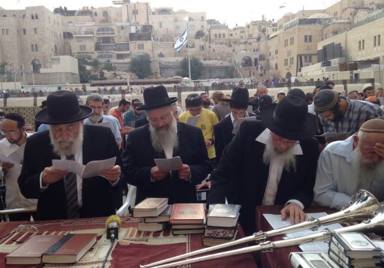 Rabbi Shmuel Eliyahu: Destroy enemy to deter attacks - The Jerusalem Post