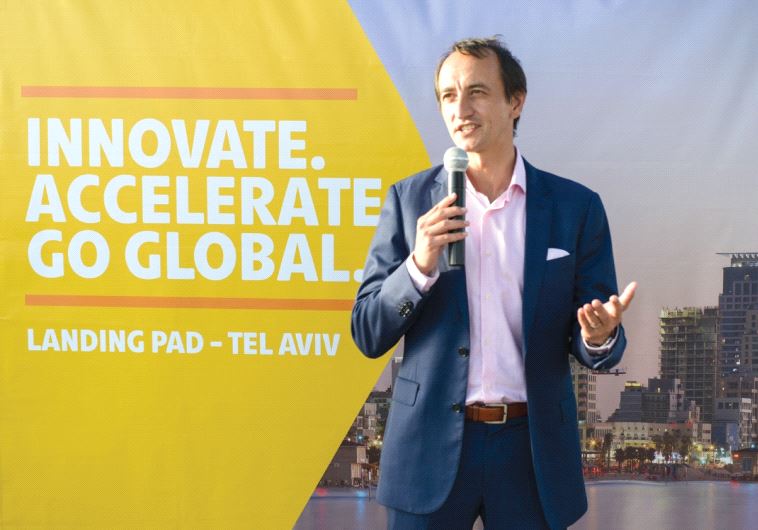 Fmr. ambassador Sharma praises Israel in first Aussie parliament speech ...