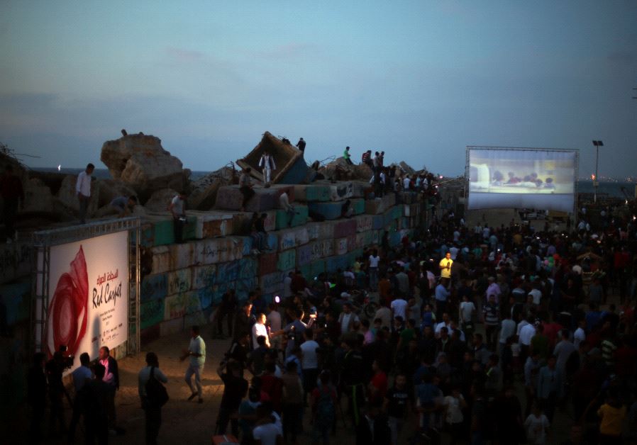 Gazans enjoy a movie for the first time in 3 decades - The Jerusalem Post