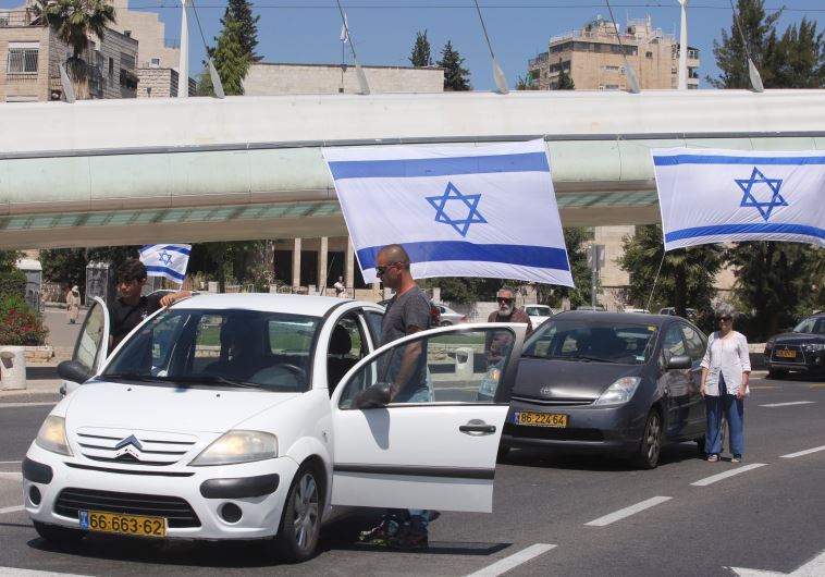 WATCH: Siren brings Israel to a standstill as 23,477 fallen remembered ...